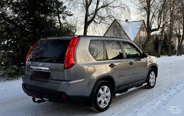 Pelēks Nissan X-Trail 2007 Marijampole, ar dzinēja tilpumu 2.00 L un nobraukumu 265 tūkst. km par 3999 €, foto 8 vietnē AUTOMOTO.COM.LV
