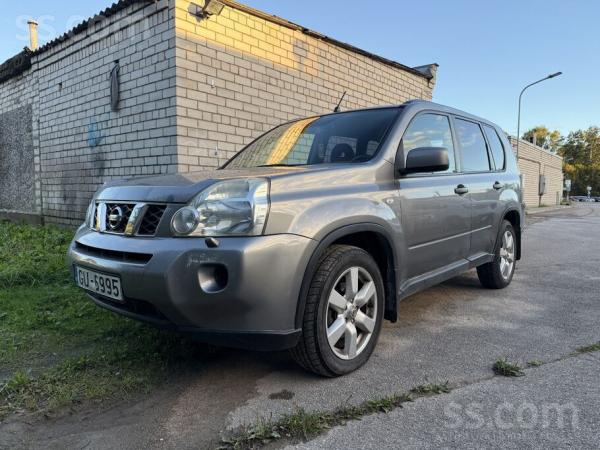 Grey Nissan X-Trail 2007 in Riga, with an engine capacity of 2.00 L and mileage of 261 thousand km for 3700 €, photo 1 on AUTOMOTO.COM.LV