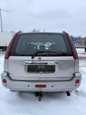 Grey Nissan X-Trail 2007 in Kaunas, with an engine capacity of 2.18 L and mileage of 220 thousand km for 2450 €, photo 4 on AUTOMOTO.COM.LV
