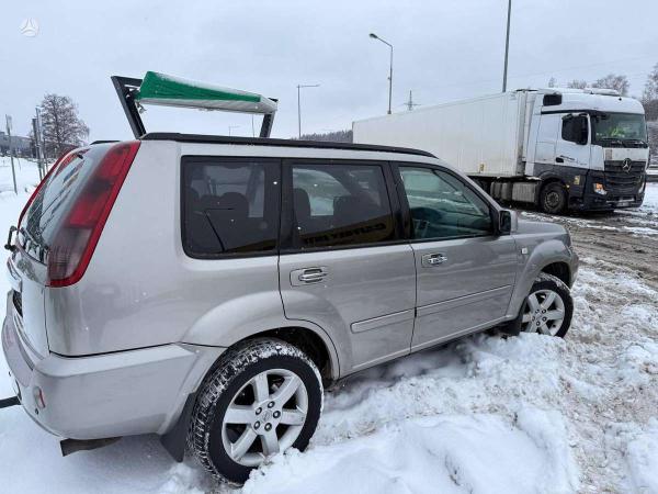 Grey Nissan X-Trail 2007 in Kaunas, with an engine capacity of 2.18 L and mileage of 220 thousand km for 2450 €, photo 6 on AUTOMOTO.COM.LV