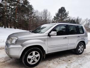Grey Nissan X-Trail 2007 in Mazeikiai, with an engine capacity of 2.20 L and mileage of 234 thousand km for 3900 €, photo 3 on AUTOMOTO.COM.LV