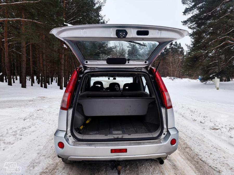 Grey Nissan X-Trail 2007 in Mazeikiai, with an engine capacity of 2.20 L and mileage of 234 thousand km for 3900 €, photo 9 on AUTOMOTO.COM.LV