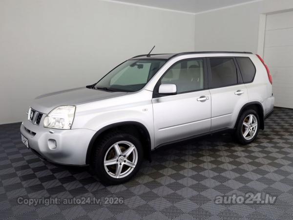Pelēks Nissan X-Trail 2007 Tallina, ar dzinēja tilpumu 2.00 L un nobraukumu 257 tūkst. km par 2499 €, foto 2 vietnē AUTOMOTO.COM.LV