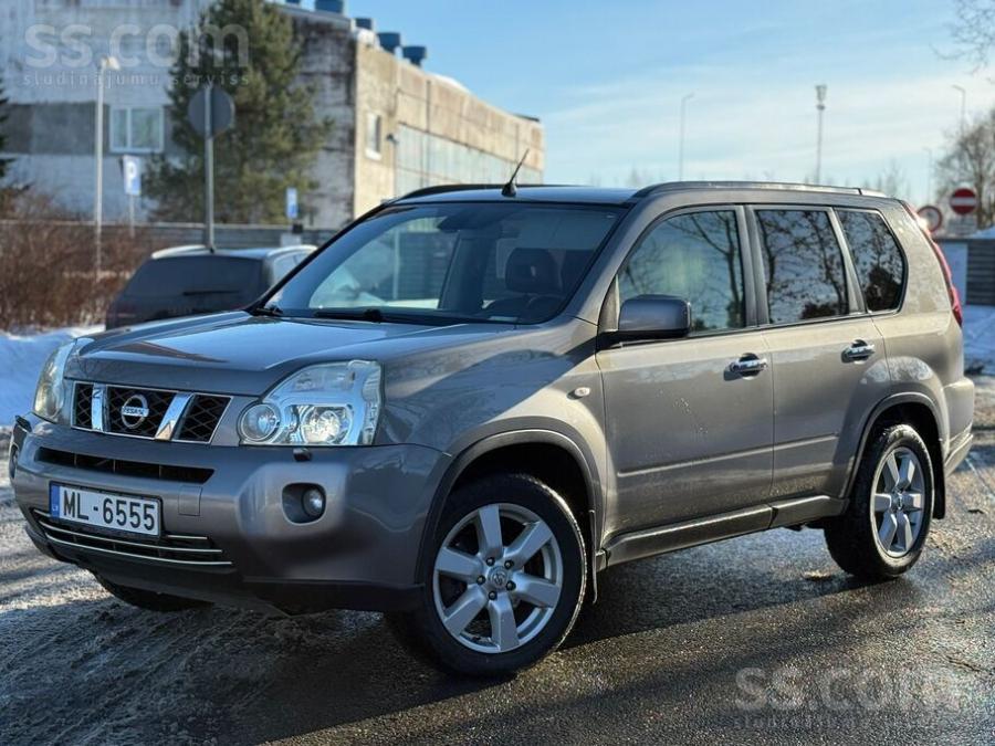 Pelēks Nissan X-Trail 2007 Jelgava, ar dzinēja tilpumu 2.00 L un nobraukumu 301 tūkst. km par 3850 €, foto 3 vietnē AUTOMOTO.COM.LV