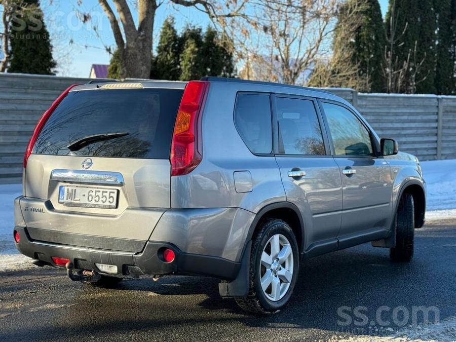Pelēks Nissan X-Trail 2007 Jelgava, ar dzinēja tilpumu 2.00 L un nobraukumu 301 tūkst. km par 3850 €, foto 5 vietnē AUTOMOTO.COM.LV