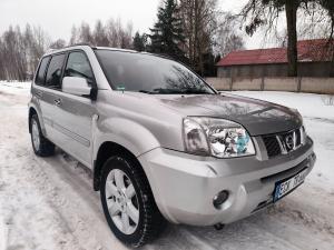 Grey Nissan X-Trail 2007 in Mazeikiai, with an engine capacity of 2.20 L and mileage of 194 thousand km for 4200 €, photo 2 on AUTOMOTO.COM.LV