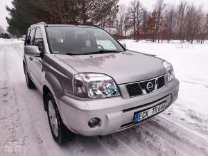 Grey Nissan X-Trail 2007 in Mazeikiai, with an engine capacity of 2.20 L and mileage of 194 thousand km for 4200 €, photo 10 on AUTOMOTO.COM.LV