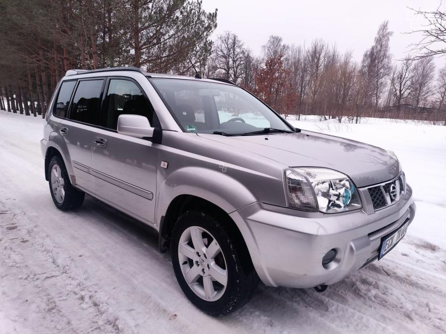 Grey Nissan X-Trail 2007 in Mazeikiai, with an engine capacity of 2.20 L and mileage of 194 thousand km for 4200 €, photo 19 on AUTOMOTO.COM.LV