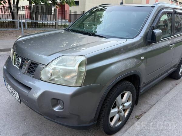 Grey Nissan X-Trail 2007 in Riga, with an engine capacity of 2.00 L and mileage of 290 thousand km for 2800 €, photo 4 on AUTOMOTO.COM.LV