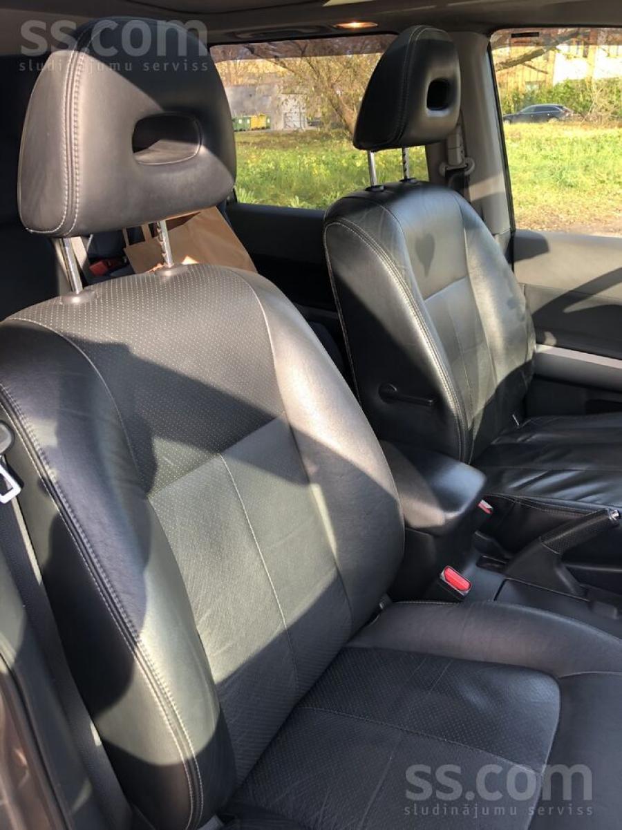 Pelēks Nissan X-Trail 2007 Rīga, ar dzinēja tilpumu 2.00 L un nobraukumu 290 tūkst. km par 2800 €, foto 7 vietnē AUTOMOTO.COM.LV