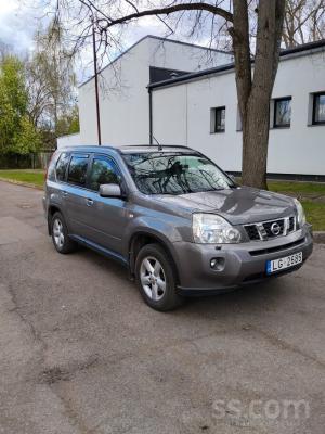 Grey Nissan X-Trail 2007 in Daugavpils, with an engine capacity of 2.00 L and mileage of 194 thousand km for 5390 €, photo  on AUTOMOTO.COM.LV