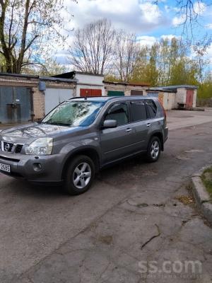 Grey Nissan X-Trail 2007 in Daugavpils, with an engine capacity of 2.00 L and mileage of 194 thousand km for 5390 €, photo 4 on AUTOMOTO.COM.LV