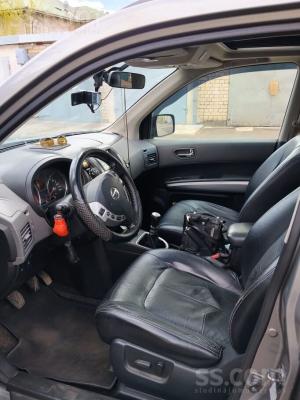 Grey Nissan X-Trail 2007 in Daugavpils, with an engine capacity of 2.00 L and mileage of 194 thousand km for 5390 €, photo 5 on AUTOMOTO.COM.LV