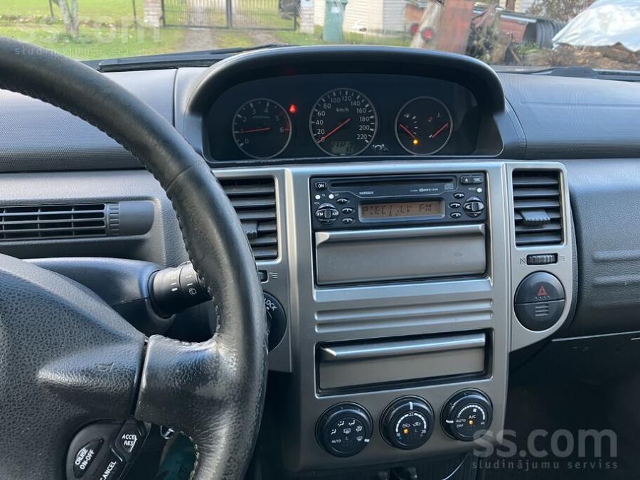 Pelēks Nissan X-Trail 2007 Ogre, ar dzinēja tilpumu 2.20 L un nobraukumu 235 tūkst. km par 2450 €, foto 3 vietnē AUTOMOTO.COM.LV