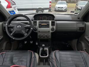 Grey Nissan X-Trail 2007 in Liepaja, with an engine capacity of 2.20 L and mileage of 284 thousand km for 2500 €, photo 6 on AUTOMOTO.COM.LV