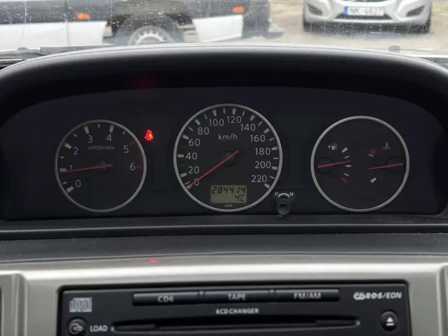 Grey Nissan X-Trail 2007 in Liepaja, with an engine capacity of 2.20 L and mileage of 284 thousand km for 2500 €, photo 10 on AUTOMOTO.COM.LV