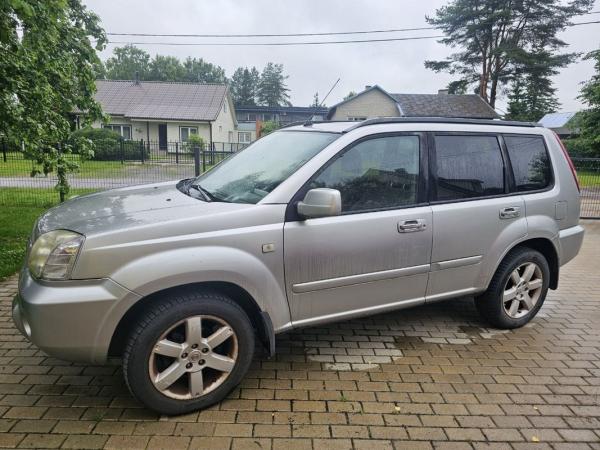 Grey Nissan X-Trail 2007 in Otepaa, with an engine capacity of 0.00 L and mileage of 166 thousand km for 3000 €, photo 8 on AUTOMOTO.COM.LV