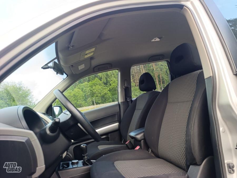 Grey Nissan X-Trail 2007 in Vilnius, with an engine capacity of 2.00 L and mileage of 201 thousand km for 4700 €, photo 14 on AUTOMOTO.COM.LV