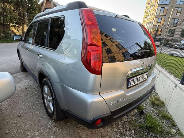 Grey Nissan X-Trail 2007 in Kaunas, with an engine capacity of 2.00 L and mileage of 240 thousand km for 2999 €, photo 4 on AUTOMOTO.COM.LV