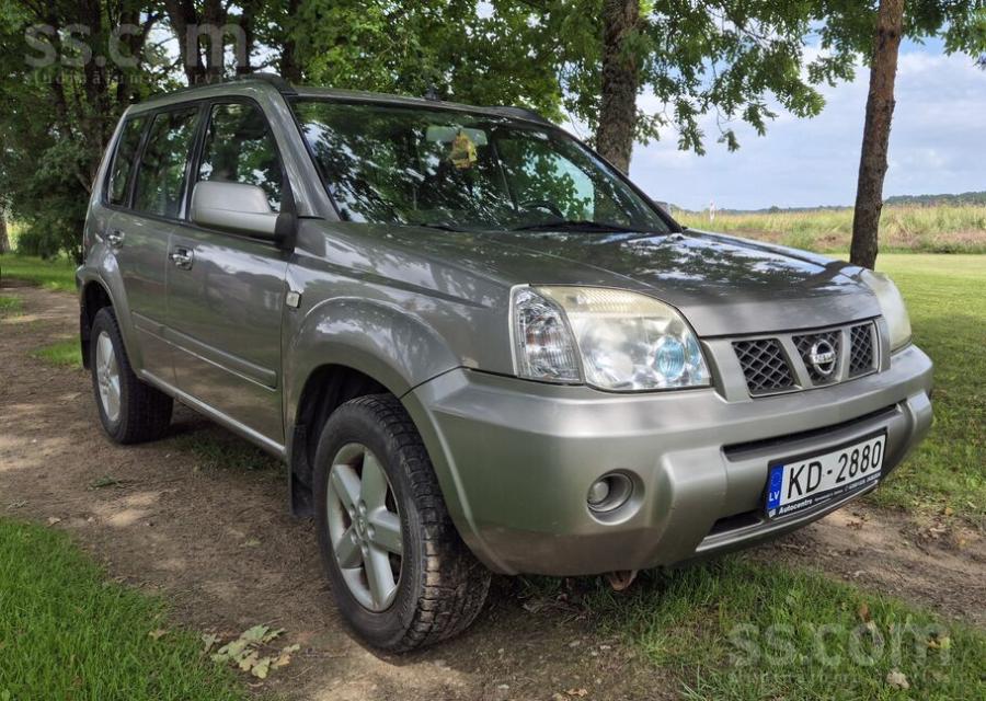 Grey Nissan X-Trail 2007 in Saldus, with an engine capacity of 2.20 L and mileage of 290 thousand km for 3100 €, photo 1 on AUTOMOTO.COM.LV