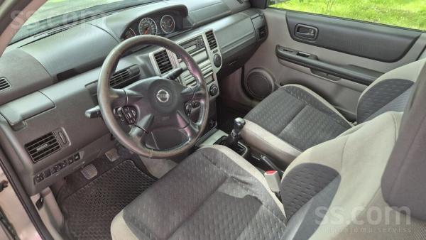 Grey Nissan X-Trail 2007 in Saldus, with an engine capacity of 2.20 L and mileage of 290 thousand km for 3100 €, photo 3 on AUTOMOTO.COM.LV