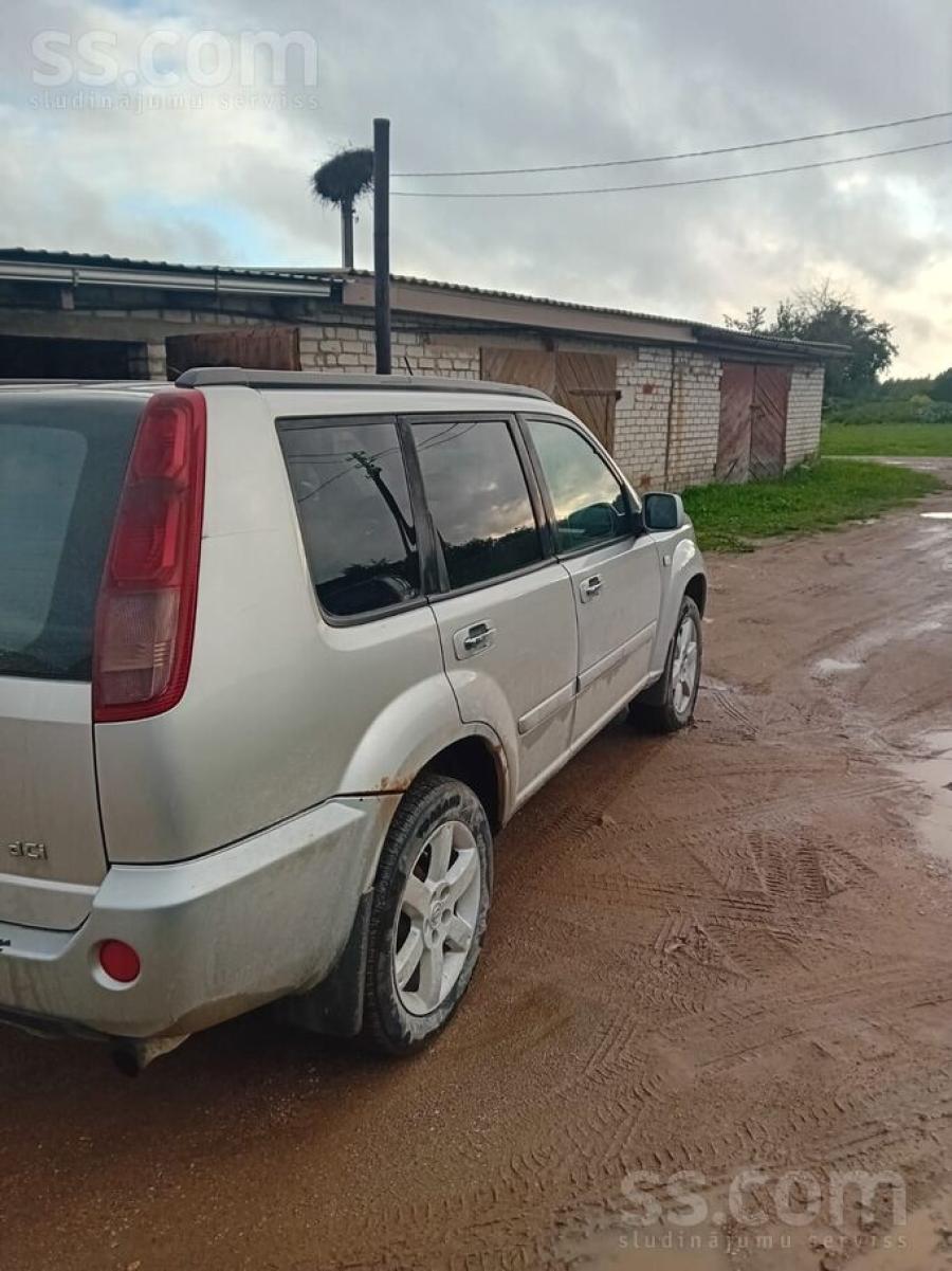 Pelēks Nissan X-Trail 2007 Saldus, ar dzinēja tilpumu 2.00 L un nobraukumu 580 tūkst. km par 1400 €, foto 4 vietnē AUTOMOTO.COM.LV