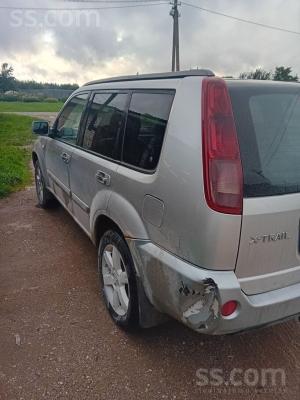 Pelēks Nissan X-Trail 2007 Saldus, ar dzinēja tilpumu 2.00 L un nobraukumu 580 tūkst. km par 1400 €, foto 6 vietnē AUTOMOTO.COM.LV