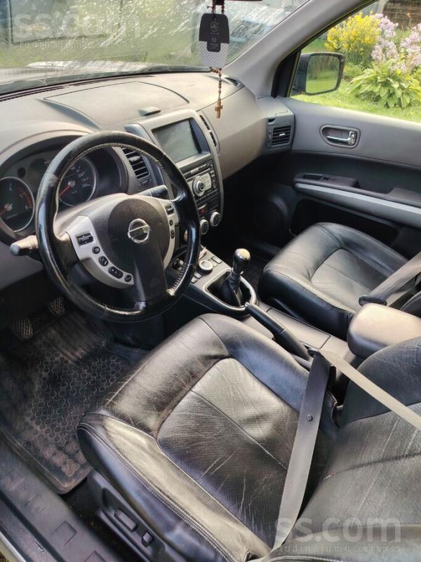 Pelēks Nissan X-Trail 2007 Balvi, ar dzinēja tilpumu 2.00 L un nobraukumu 352 tūkst. km par 3995 €, foto 5 vietnē AUTOMOTO.COM.LV