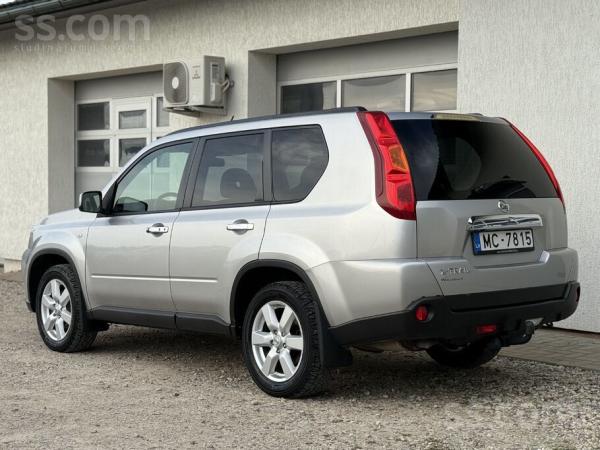 Pelēks Nissan X-Trail 2007 Tukums, ar dzinēja tilpumu 2.00 L un nobraukumu 219 tūkst. km par 4599 €, foto 5 vietnē AUTOMOTO.COM.LV