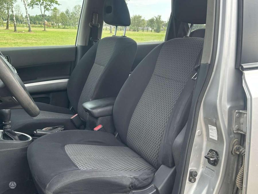 Pelēks Nissan X-Trail 2007 Ukmergė, ar dzinēja tilpumu 2.00 L un nobraukumu 455 tūkst. km par 2650 €, foto 8 vietnē AUTOMOTO.COM.LV