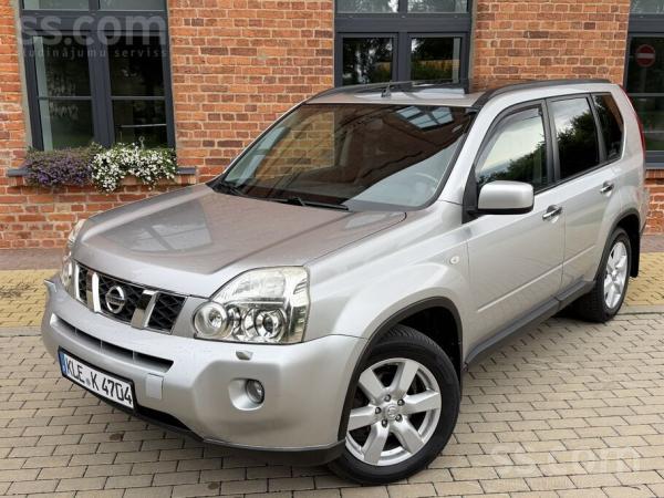 Grey Nissan X-Trail 2007 in Riga, with an engine capacity of 2.00 L and mileage of 201 thousand km for 5750 €, photo 1 on AUTOMOTO.COM.LV