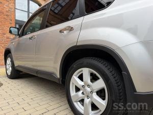 Pelēks Nissan X-Trail 2007 Rīga, ar dzinēja tilpumu 2.00 L un nobraukumu 201 tūkst. km par 5750 €, foto 12 vietnē AUTOMOTO.COM.LV