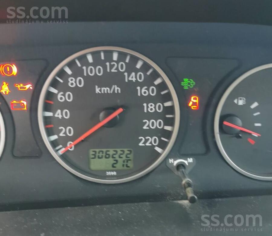 Pelēks Nissan X-Trail 2007 Tukums, ar dzinēja tilpumu 2.20 L un nobraukumu 306 tūkst. km par 2650 €, foto 10 vietnē AUTOMOTO.COM.LV