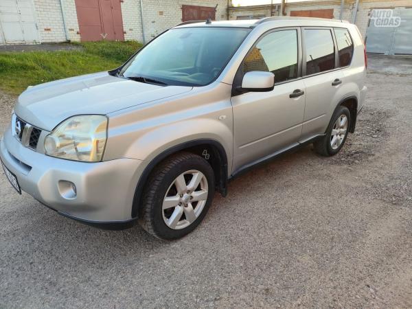 Pelēks Nissan X-Trail 2007 Utena, ar dzinēja tilpumu 2.00 L un nobraukumu 212 tūkst. km par 2600 €, foto 1 vietnē AUTOMOTO.COM.LV
