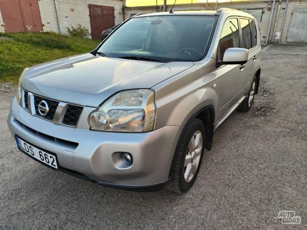 Pelēks Nissan X-Trail 2007 Utena, ar dzinēja tilpumu 2.00 L un nobraukumu 212 tūkst. km par 2600 €, foto 3 vietnē AUTOMOTO.COM.LV