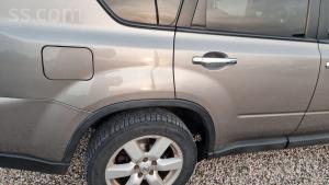 Pelēks Nissan X-Trail 2007 Cēsis, ar dzinēja tilpumu 2.00 L un nobraukumu 292 tūkst. km par 3800 €, foto 13 vietnē AUTOMOTO.COM.LV