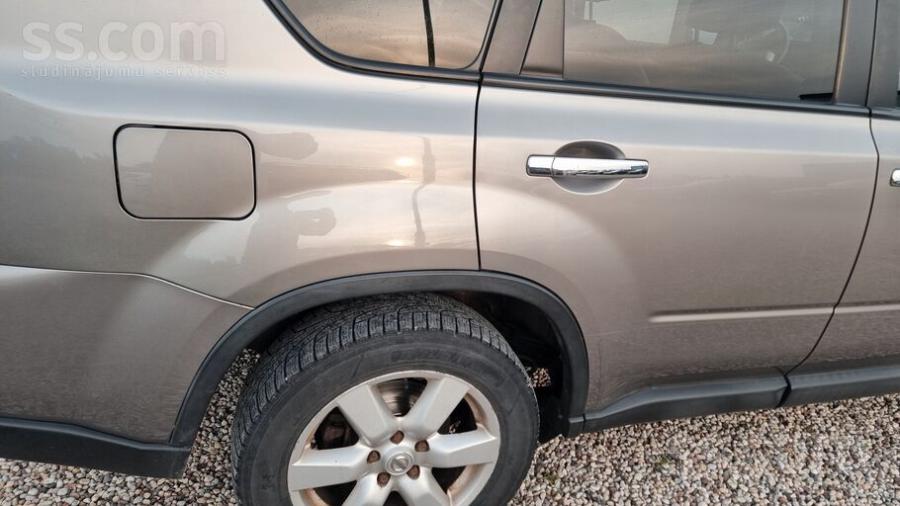 Pelēks Nissan X-Trail 2007 Cēsis, ar dzinēja tilpumu 2.00 L un nobraukumu 292 tūkst. km par 3800 €, foto 13 vietnē AUTOMOTO.COM.LV