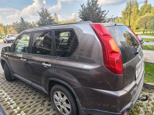 Pelēks Nissan X-Trail 2007 Viļņa, ar dzinēja tilpumu 2.00 L un nobraukumu 225 tūkst. km par 4500 €, foto 4 vietnē AUTOMOTO.COM.LV
