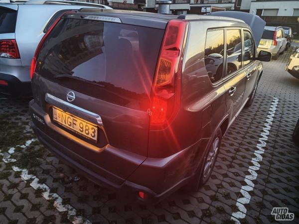 Pelēks Nissan X-Trail 2007 Viļņa, ar dzinēja tilpumu 2.00 L un nobraukumu 225 tūkst. km par 4500 €, foto 10 vietnē AUTOMOTO.COM.LV