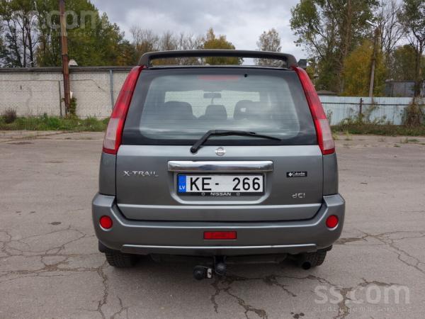 Grey Nissan X-Trail 2007 in Riga, with an engine capacity of 2.20 L and mileage of 306 thousand km for 3150 €, photo 5 on AUTOMOTO.COM.LV