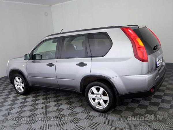 Nissan X-Trail 2007 Tallina vietnē Pelēks Nissan X-Trail 2007 Tallina, ar dzinēja tilpumu 2.00 L un nobraukumu 284 tūkst. km par 2999 €, foto 5 vietnē AUTOMOTO.COM.LV