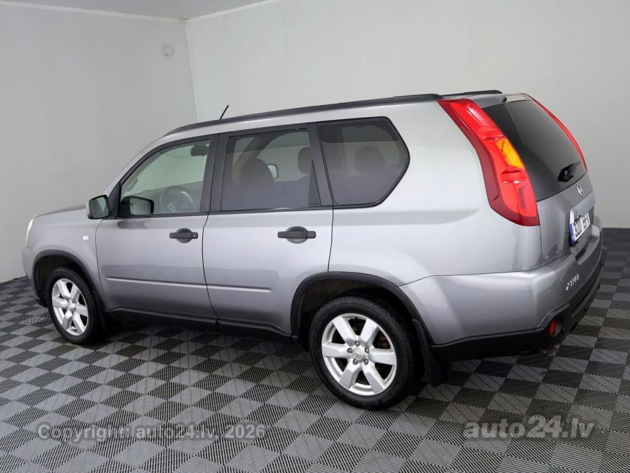 Grey Nissan X-Trail 2007 in Tallinn, with an engine capacity of 2.00 L and mileage of 284 thousand km for 2999 €, photo 5 on AUTOMOTO.COM.LV