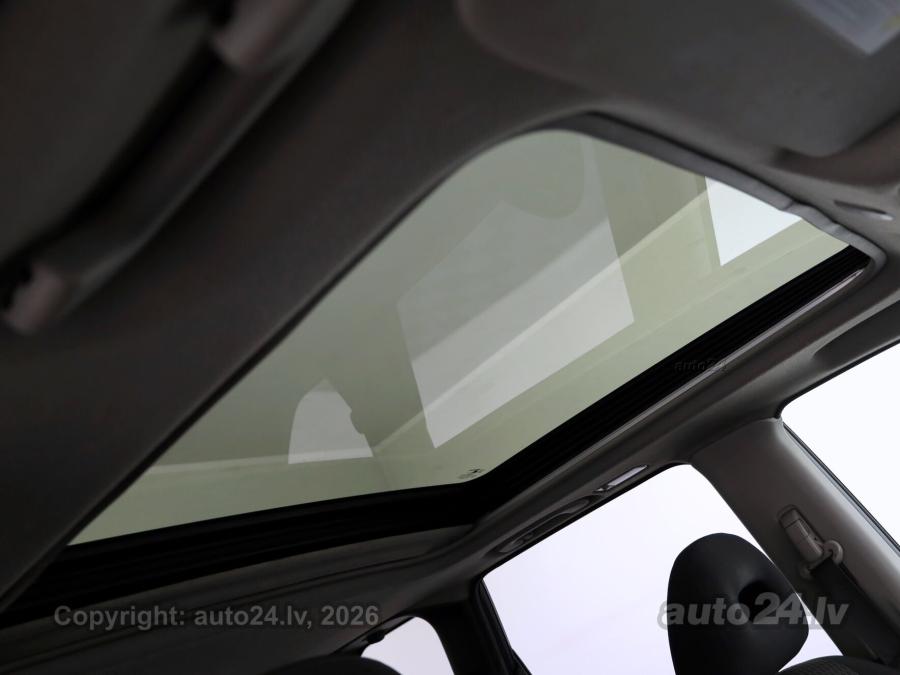 Grey Nissan X-Trail 2007 in Tallinn, with an engine capacity of 2.00 L and mileage of 284 thousand km for 2999 €, photo 9 on AUTOMOTO.COM.LV