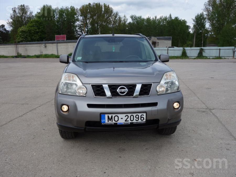 Grey Nissan X-Trail 2008 in Riga, with an engine capacity of 2.00 L and mileage of 276 thousand km for 1200 €, photo 3 on AUTOMOTO.COM.LV