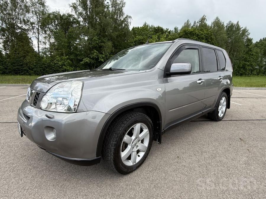 Grey Nissan X-Trail 2008 in Bauska, with an engine capacity of 2.00 L and mileage of 232 thousand km for 4590 €, photo 2 on AUTOMOTO.COM.LV