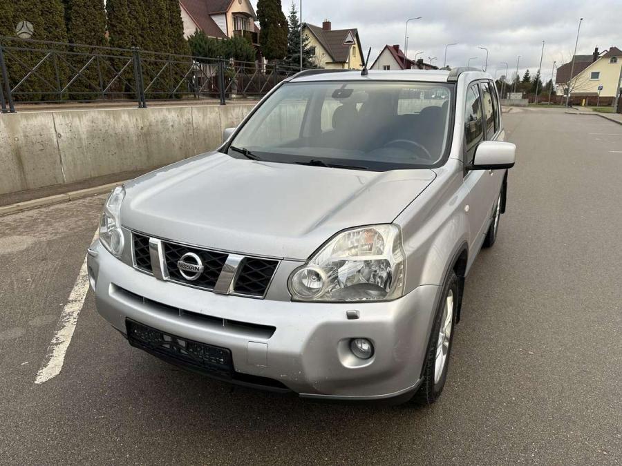 Grey Nissan X-Trail 2008 in Telschi, with an engine capacity of 2.00 L and mileage of 266 thousand km for 3500 €, photo 3 on AUTOMOTO.COM.LV