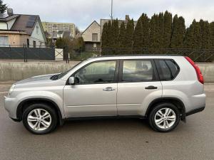 Grey Nissan X-Trail 2008 in Telschi, with an engine capacity of 2.00 L and mileage of 266 thousand km for 3500 €, photo 4 on AUTOMOTO.COM.LV