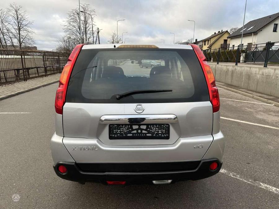 Grey Nissan X-Trail 2008 in Telschi, with an engine capacity of 2.00 L and mileage of 266 thousand km for 3500 €, photo 6 on AUTOMOTO.COM.LV