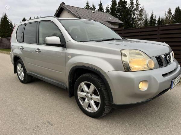 Pelēks Nissan X-Trail 2008 Plungė, ar dzinēja tilpumu 2.00 L un nobraukumu 250 tūkst. km par 4200 €, foto 2 vietnē AUTOMOTO.COM.LV