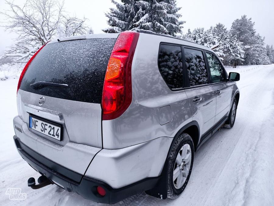 Pelēks Nissan X-Trail 2008 Mažeikiai, ar dzinēja tilpumu 2.00 L un nobraukumu 234 tūkst. km par 5600 €, foto 4 vietnē AUTOMOTO.COM.LV